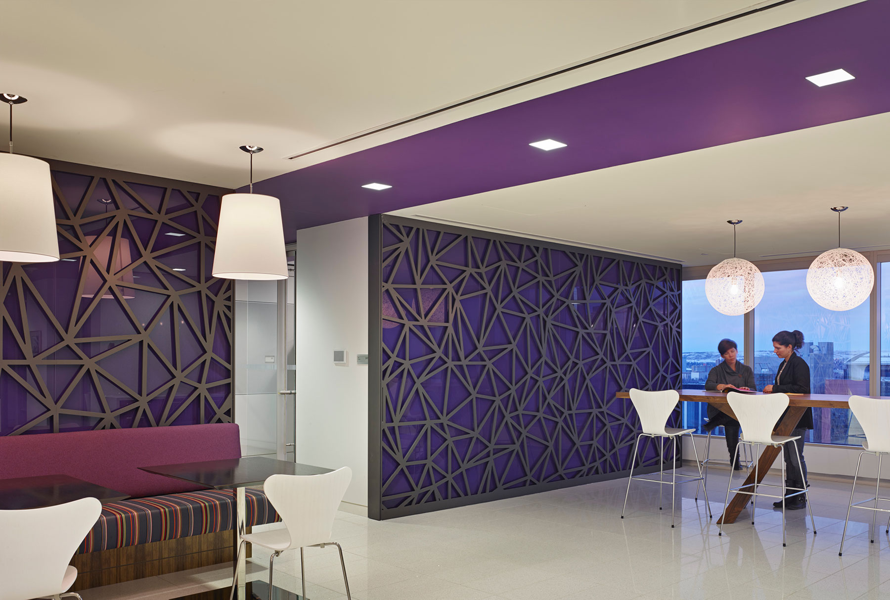 Arktura Solutions Studio® - Apache - Screen & Wall System