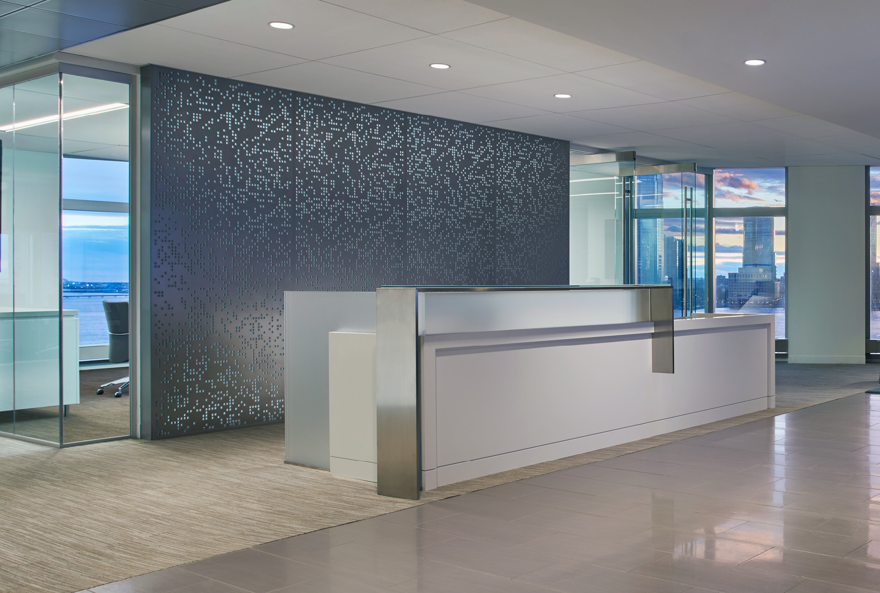 Arktura Solutions Studio® - CME NYMEX - Screen & Wall System