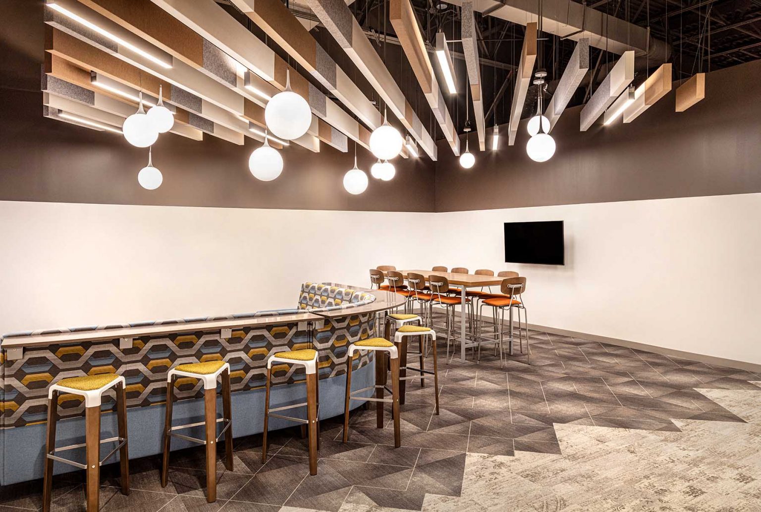 6 Acoustic Ceiling Options to Curb Excess Noise in the Office - Arktura