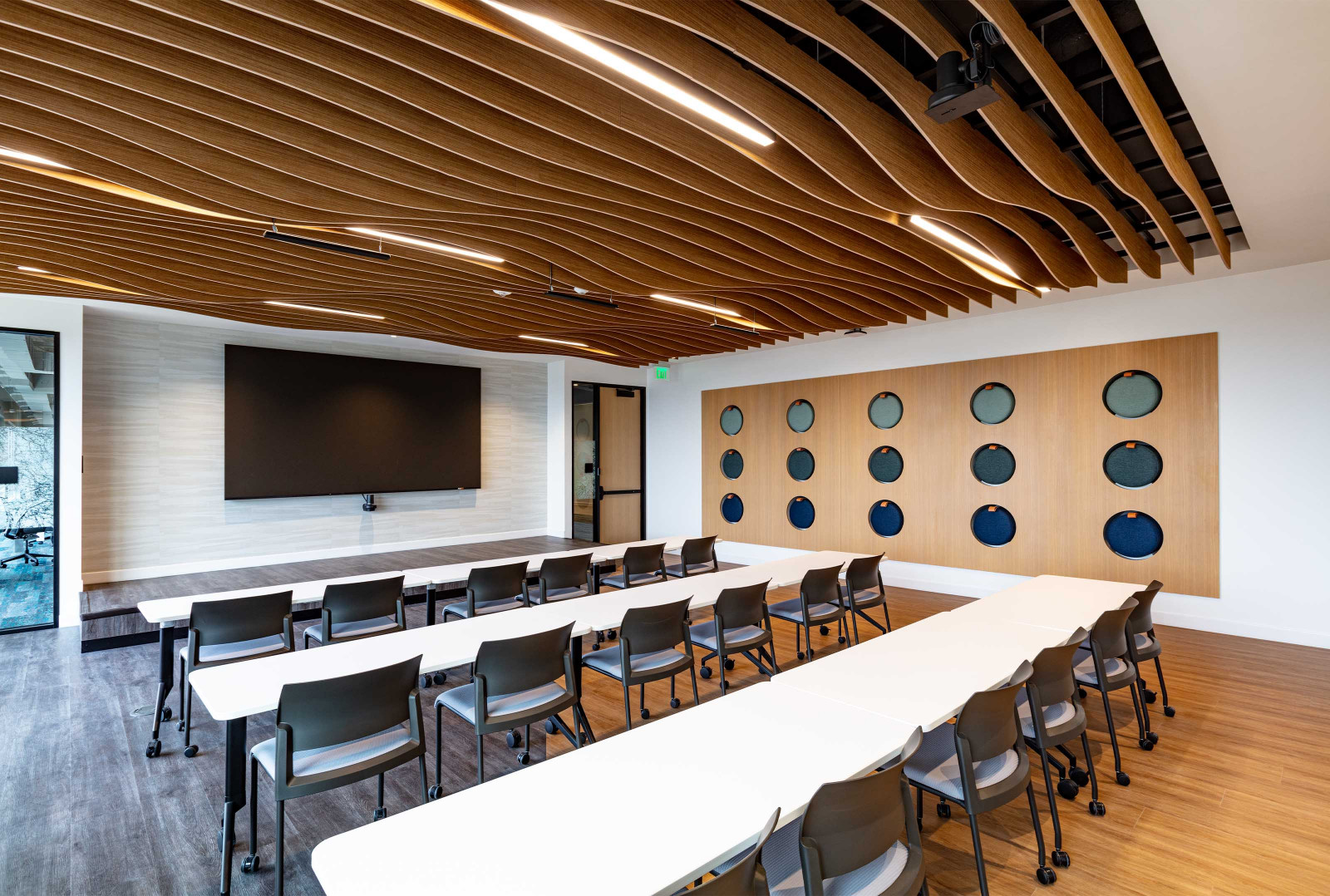 IntelliCentrics - Arktura