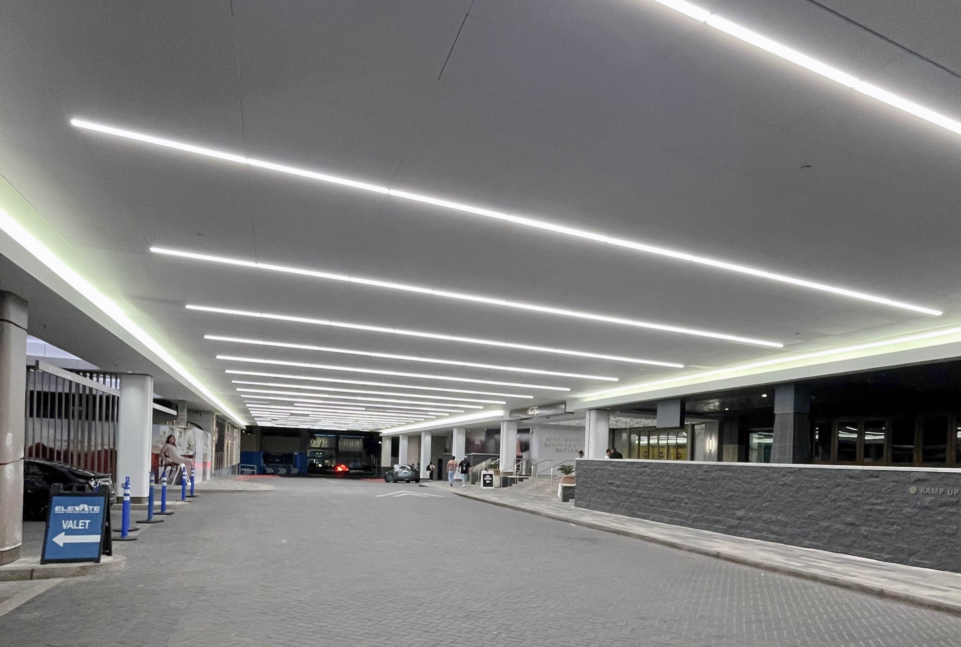Vapor® Exterior Solid: Torsion Spring Ceiling & Wall Panels